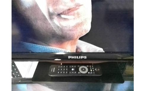 Achat TELEVISEUR PHILIPS 66CM / TNT HD / AVEC TELECOMMANDE occasion ...