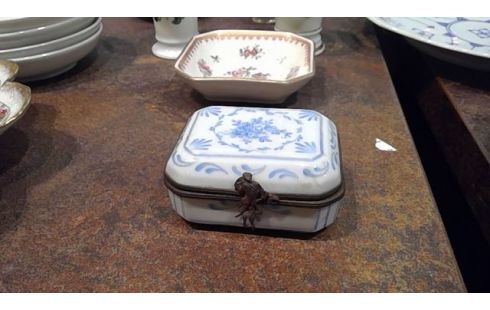 Achat BOITE EN PORCELAINE occasion - Evere | Troc.com